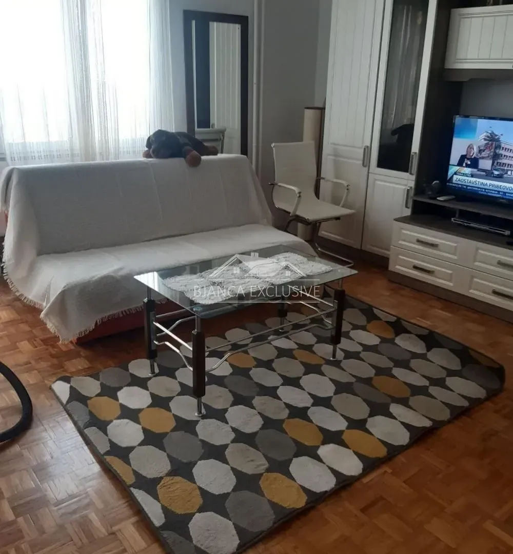 Prodaja, dvosoban stan, 57m2, Julino Brdo, Beograd