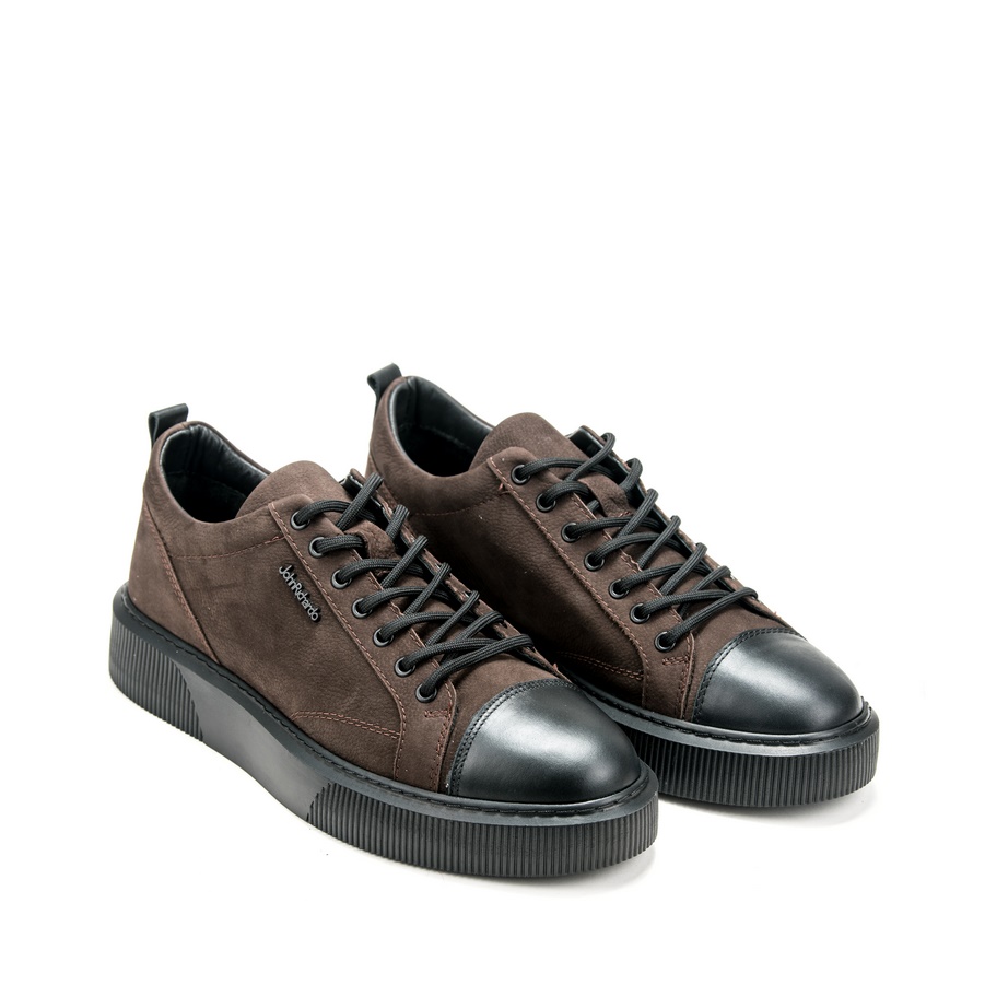 John-Richardo-21415 brown