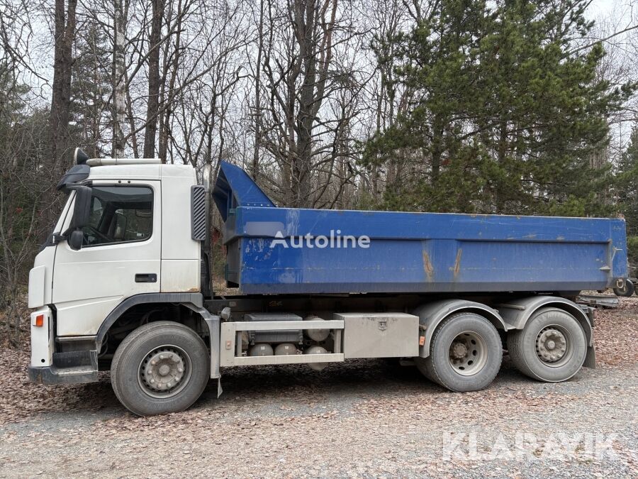 Prodaje se Volvo FM9 6X2 kiper na aukciji