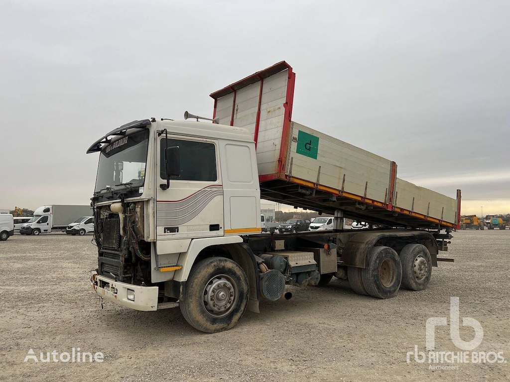 Prodaje se Volvo F12 6x2 kiper na aukciji