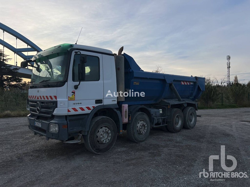 Prodaje se Mercedes-Benz ACTROS 4144 8x4 Camion Benne kiper na aukciji