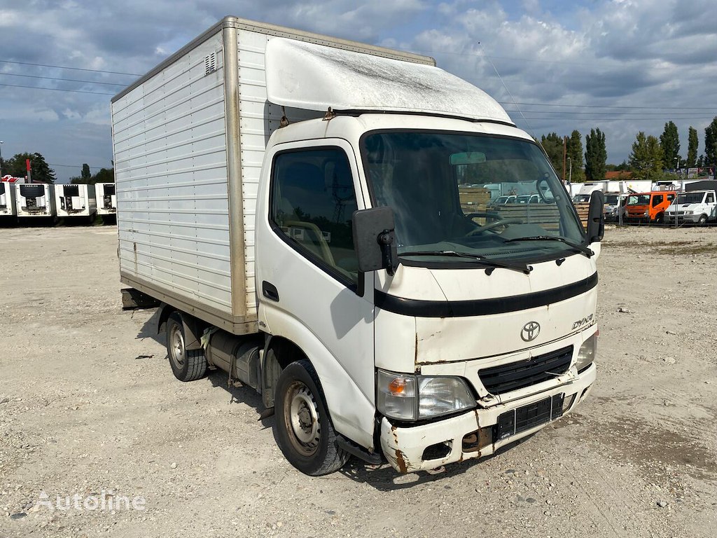 Toyota Dyna 100 3,0 D - Koffer kamion furgon < 3.5t