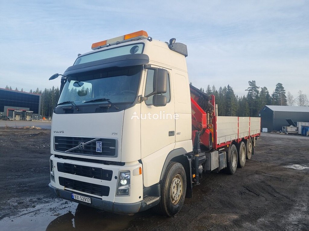 Prodaje se Volvo FH480 kamion s ravnom platformom na aukciji