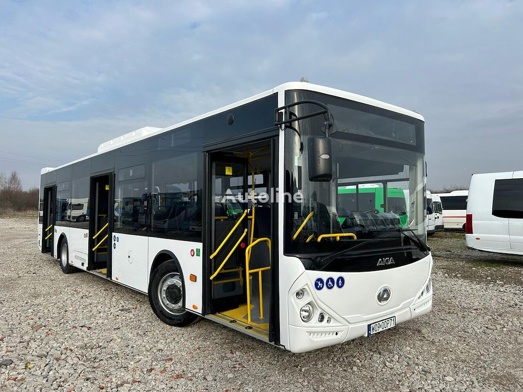 Novi Mercedes-Benz Akia 12M Mercus gradski autobus