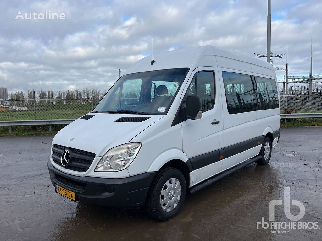 Prodaje se Mercedes-Benz SPRINTER 311 putnički minibus na aukciji