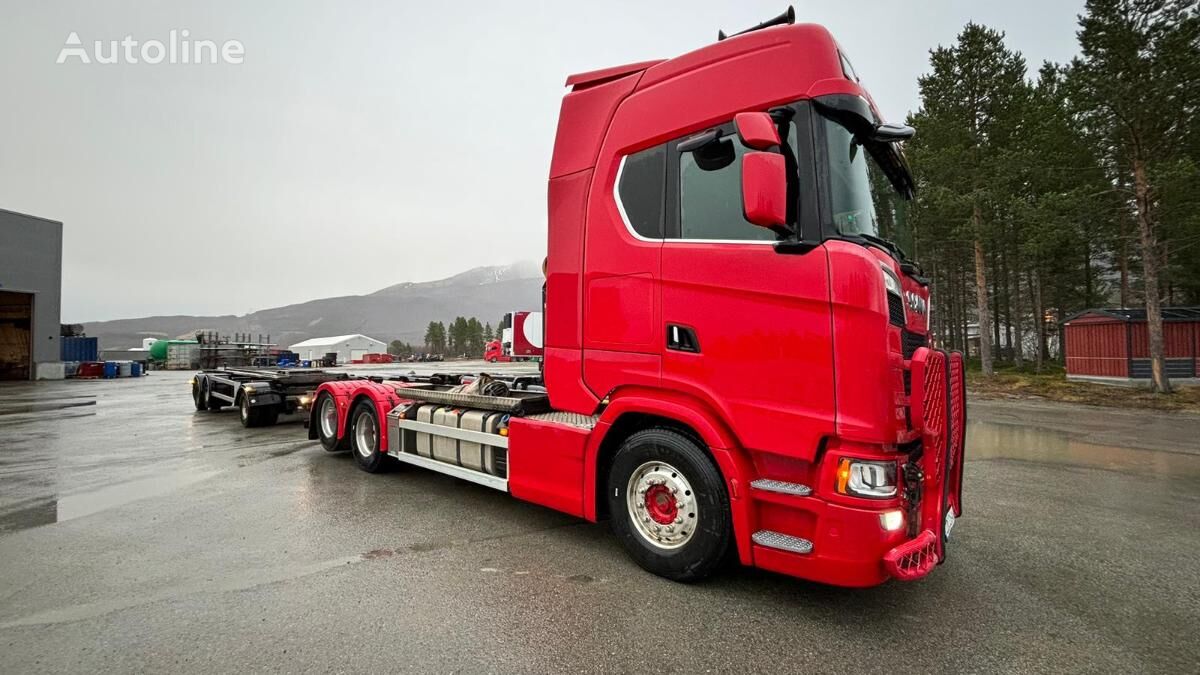 Prodaje se Scania S730 6X2 Krokvogntog rol kiper sa kukom na aukciji