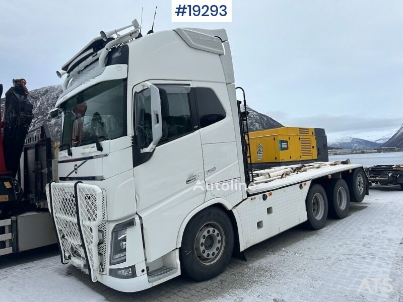 Volvo FH16 tridem hook truck w/ 24 t/m Multilift hook and 2020 Nor-Sle kamion rol kiper