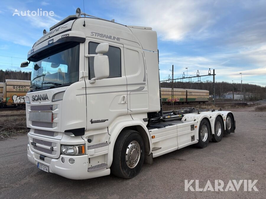 Prodaje se Scania R730 8X4 rol kiper sa kukom na aukciji