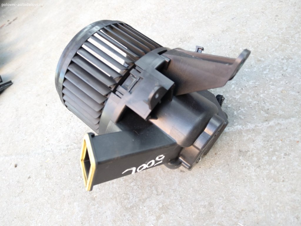 Fiat 500l ventilator kabine