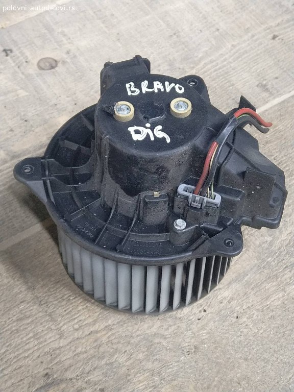 Fiat bravo 2 ventilator digitalne klime Originalni delovi M