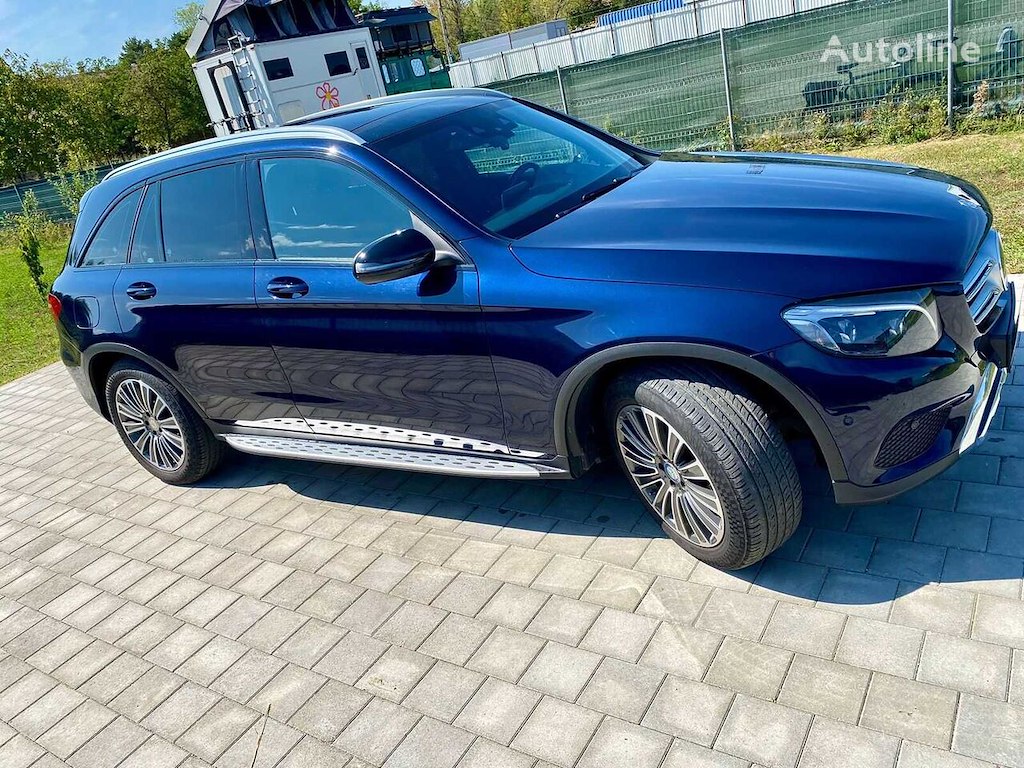 Prodaje se Mercedes-Benz GLC krosover na aukciji