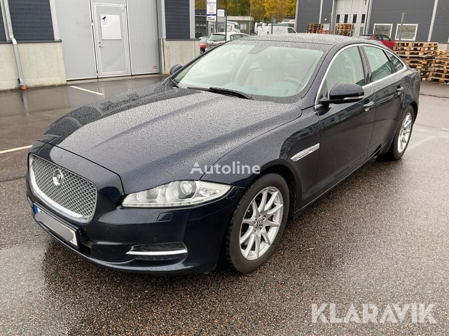 Prodaje se Jaguar Xj sedan na aukciji