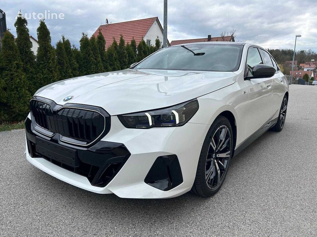 Prodaje se BMW 520i M Sportpaket Pro sedan na aukciji