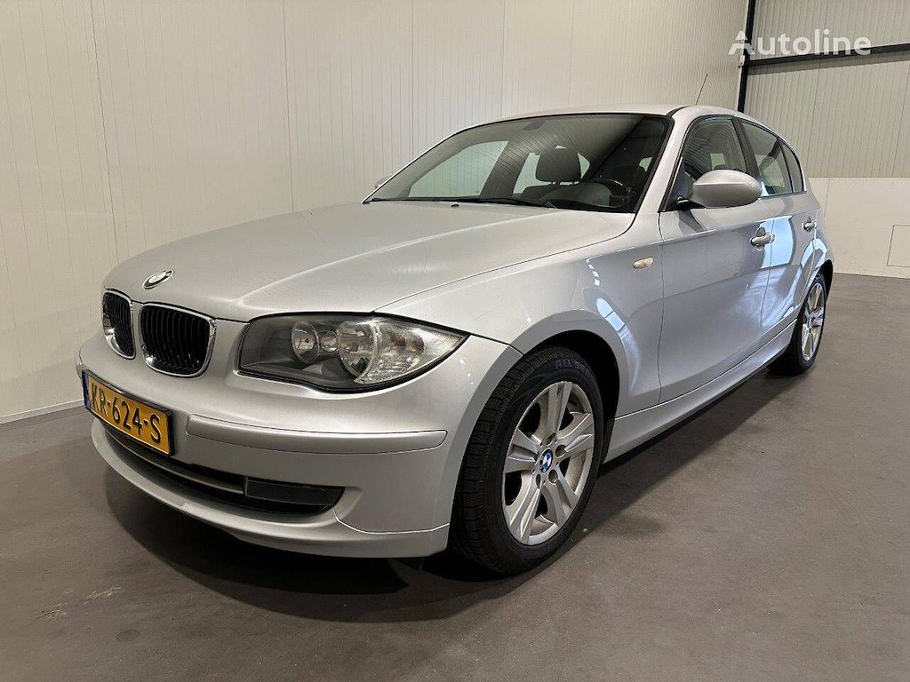 Prodaje se BMW 116i sedan na aukciji