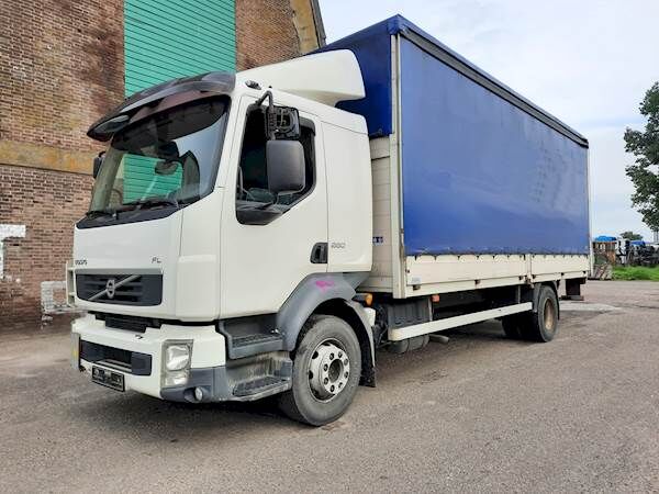 Volvo FL 280 kamion s ceradom