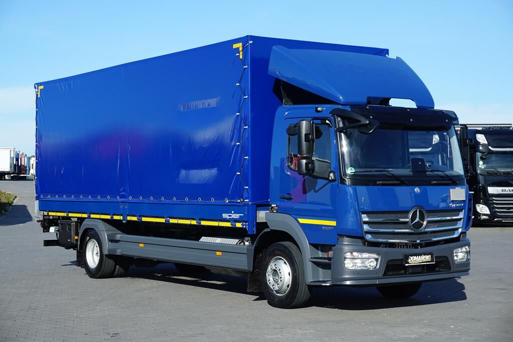 Mercedes-Benz ATEGO / 1527 / ACC / E 6 / SKRZYNIOWY+ WINDA / ŁAD. 7820 KG / 1 kamion s ceradom