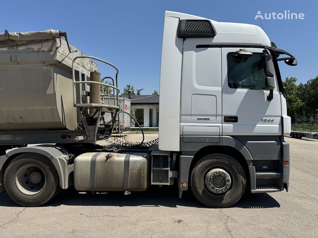 Mercedes-Benz Actros 1844 eev tegljač