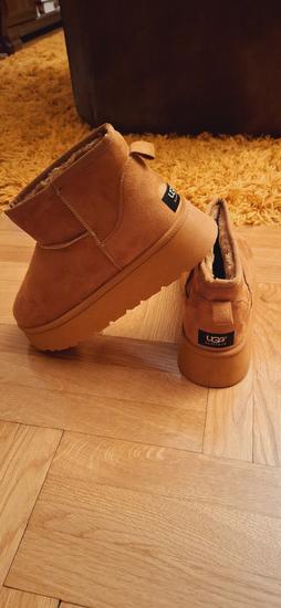 UGG mini čizme