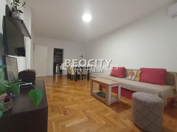 Novi Sad, Sajam, Bogoboja Atanackovica, 2.0, 60m2, 600EUR