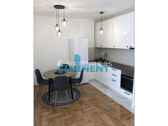 Stari grad, Gundulićev venac, Šajkaška, 3.0, 74m2, 1100 EUR