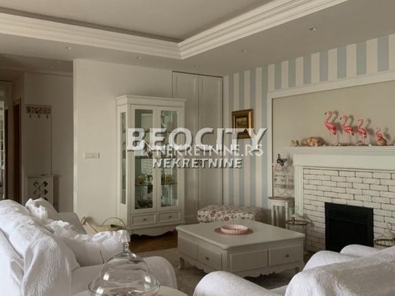 Voždovac, Autokomanda, Jove Ilića, 3.0, 105m2, 1300EUR