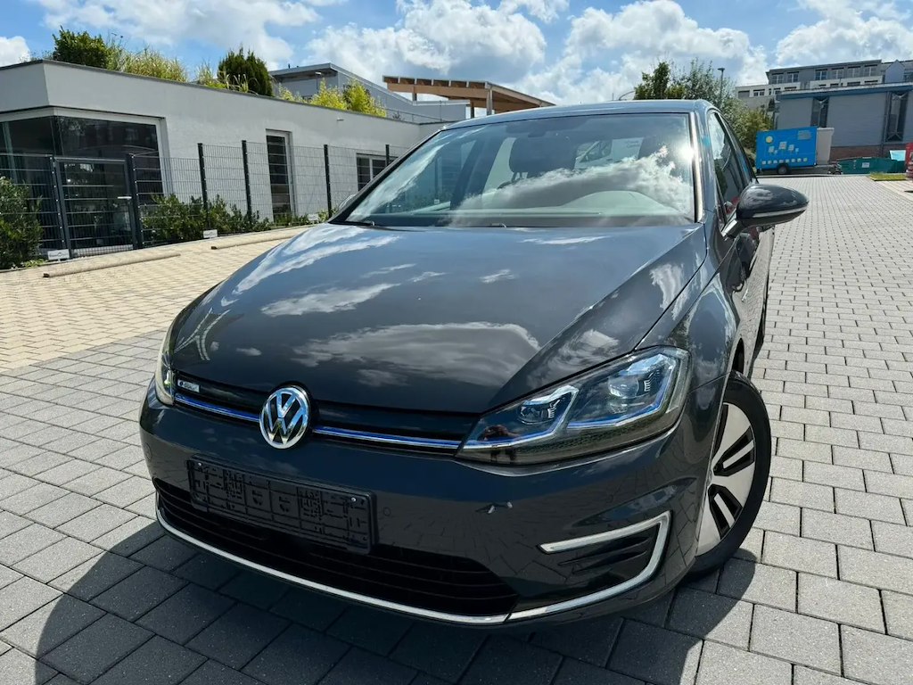 Volkswagen e-Golf E-golf