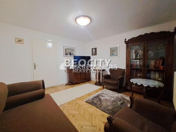 Vračar, Hram Svetog Save, Hadži Melentijeva, 3.0, 68m2, 238000EUR