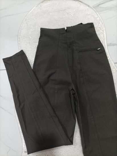 Poslovne pantalone visoki struk