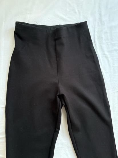 Mango crne pantalone vel. 38