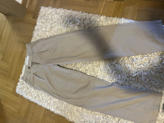 BERSHKA pantalone