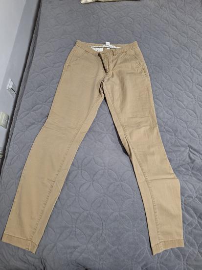 H&M pantalone kao nove