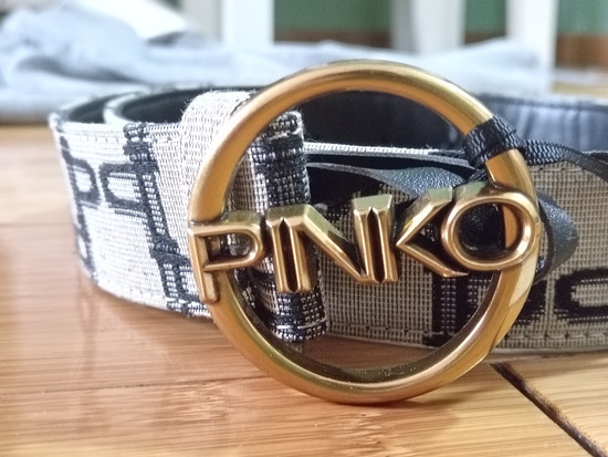 Pinko kais sa etiketom Original