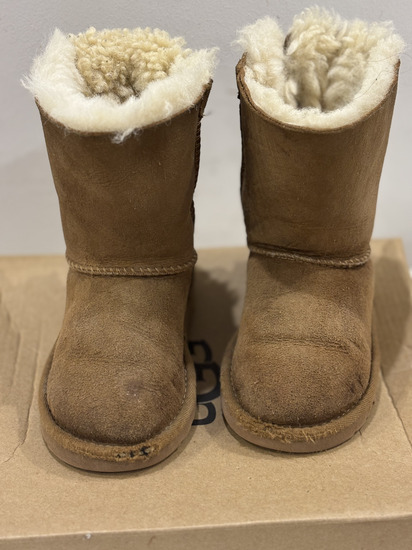 Ugg cizmice vel 26 original