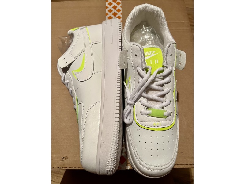 NOVE patike NIKE AIR FORCE br 42 bele boje AIRFORCE bel