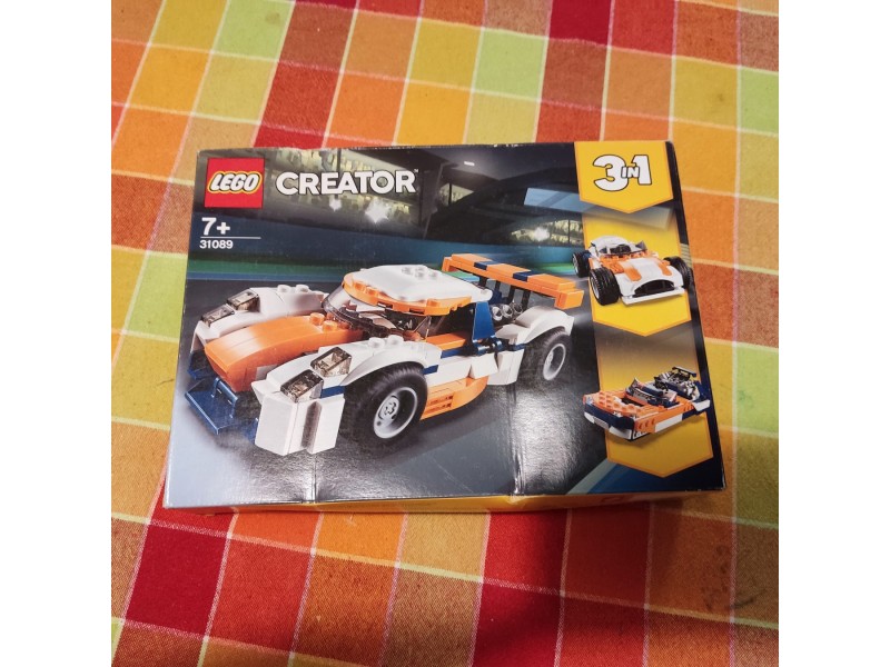 Lego Creator trkački auto