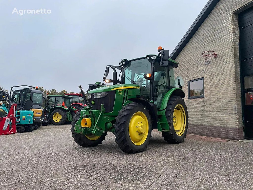 John Deere 5125R traktor točkaš