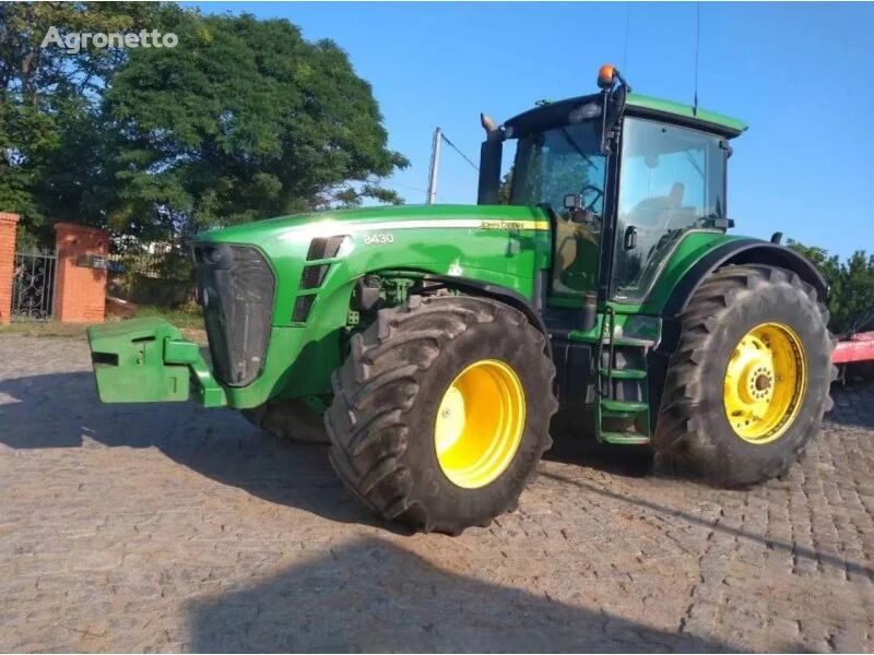 John Deere 8430 traktor točkaš