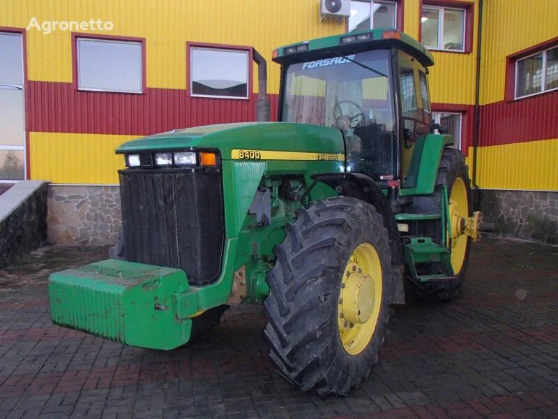 John Deere 8400 traktor točkaš