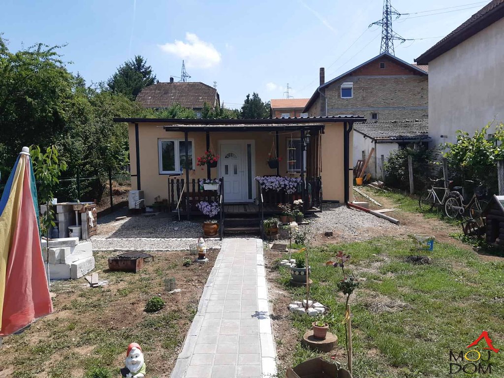 Kuca,SREMSKA KAMENICA,BOCKE,kv: 42, € 90000, ID: 3003054