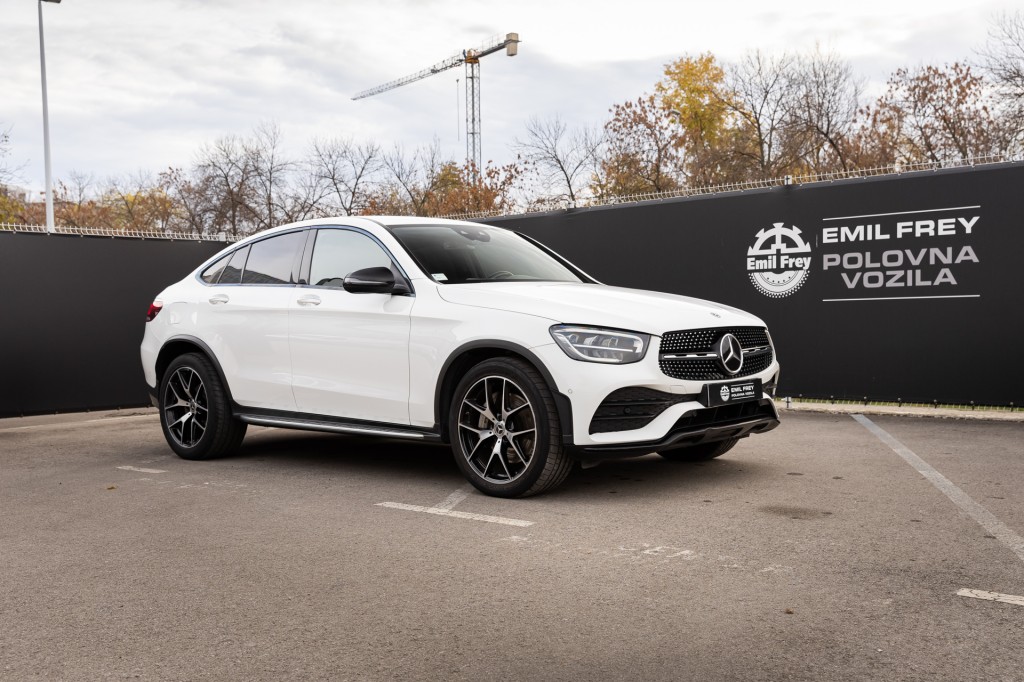 MERCEDES GLC