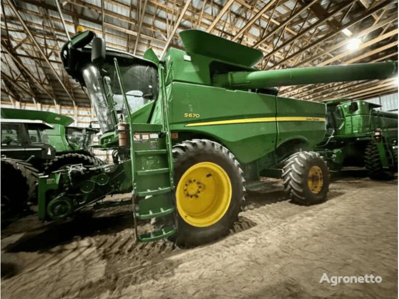 John Deere S670 kombajn za žito