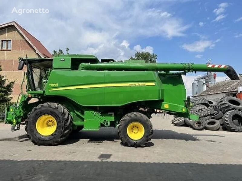 John Deere T670i kombajn za žito