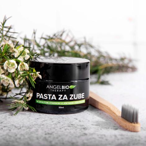 Prirodna pasta za zube