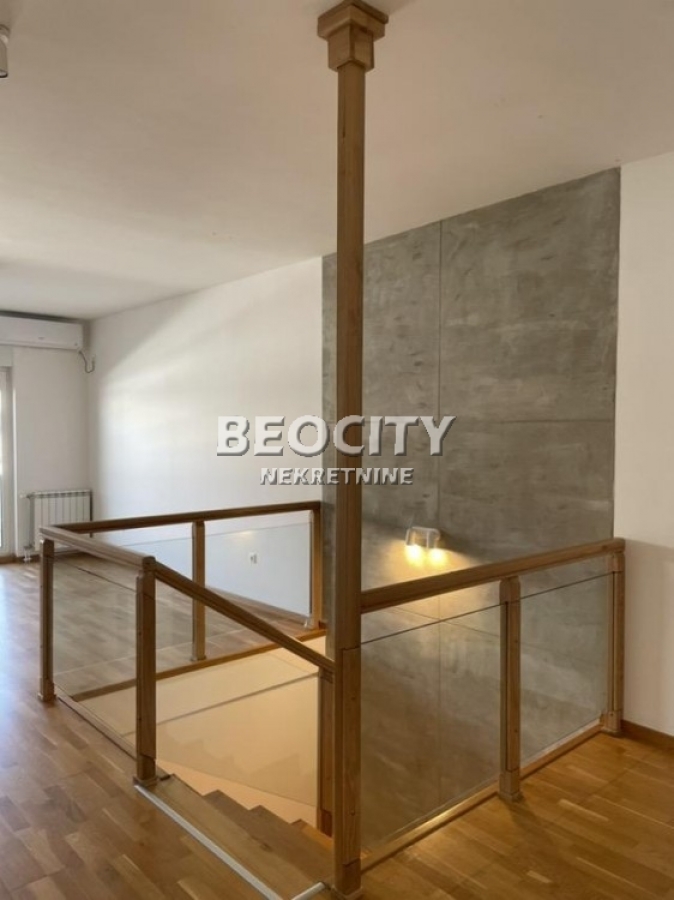 Novi Sad, Liman 3, Narodnog Fronta, 3. 0, 114m2, 1000EUR