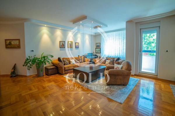 Ćirpanova, Četvorosoban stan na prodaju, 127m2, 335.000€