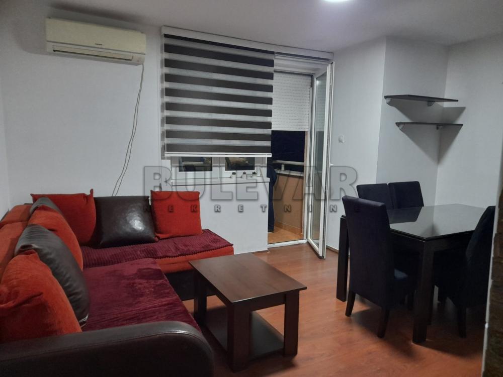 Ilindenska, Dvoiposoban stan za izdavanje, 52m2, 300€