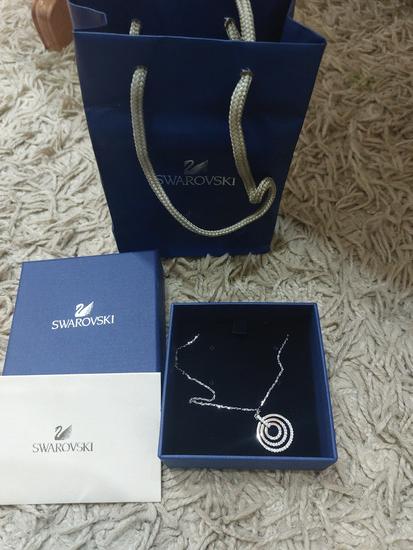 ** Swarovski ogrlica NOVO **