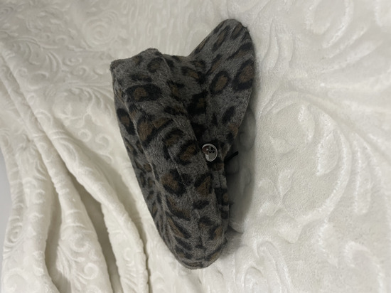 Ruska kapa leopard print