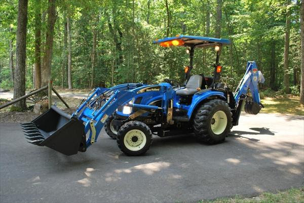 Traktor New Holland TC-33DA 4x4