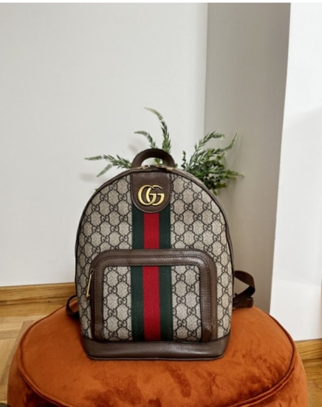 Gucci, Materijal: Koža